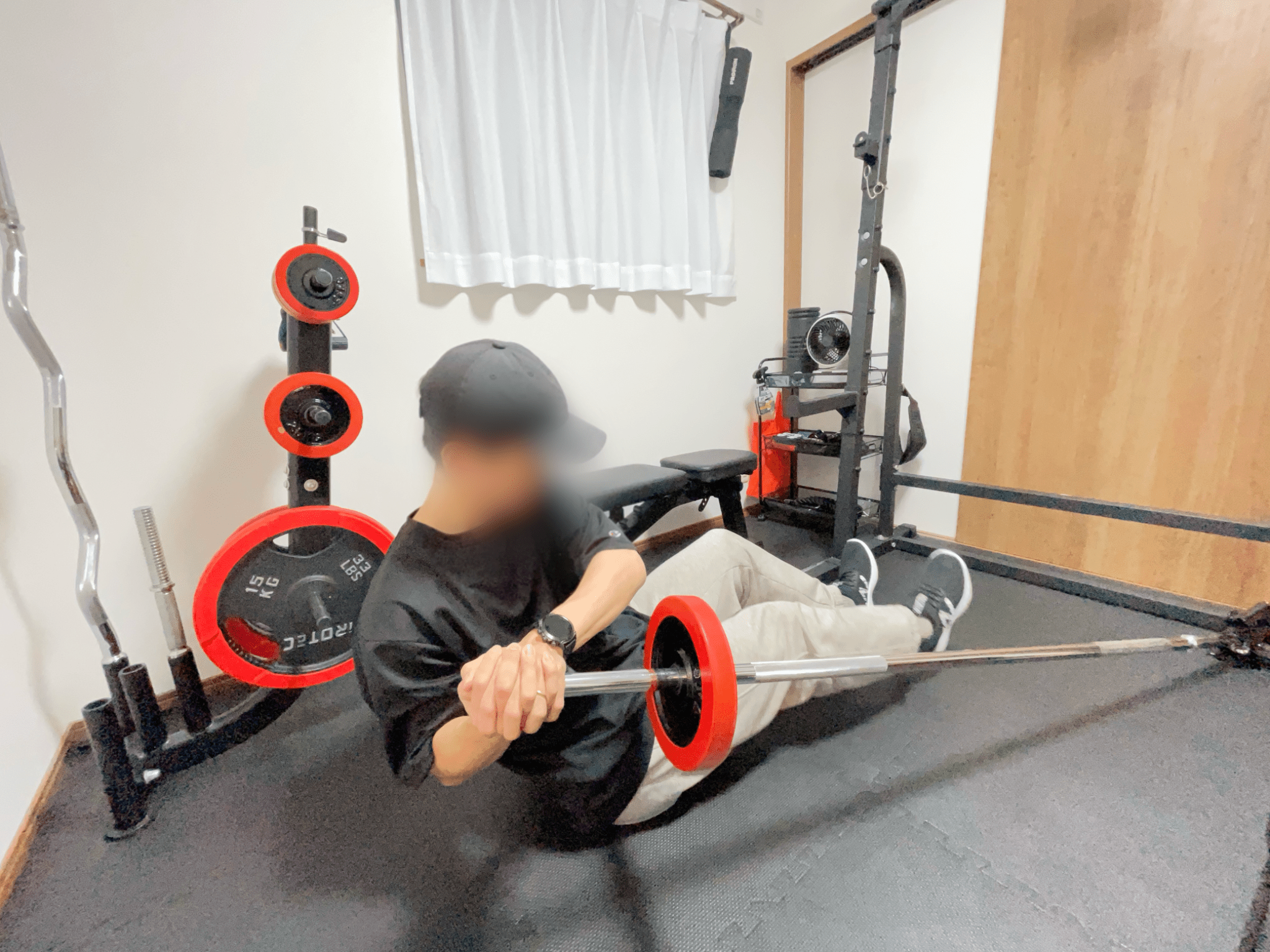 【筋トレ】自作不要！Tバーロウを自宅で行うための器具と使い方を紹介 - KikuBlog